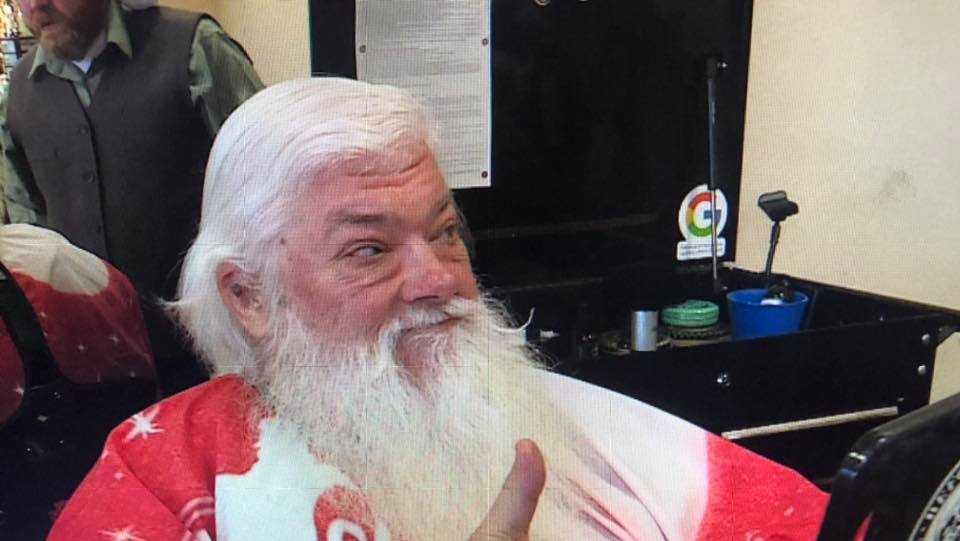 CHRISTMAS MAGIC: Santa’s helpers trim Kris Kringle’s beard to raise ...
