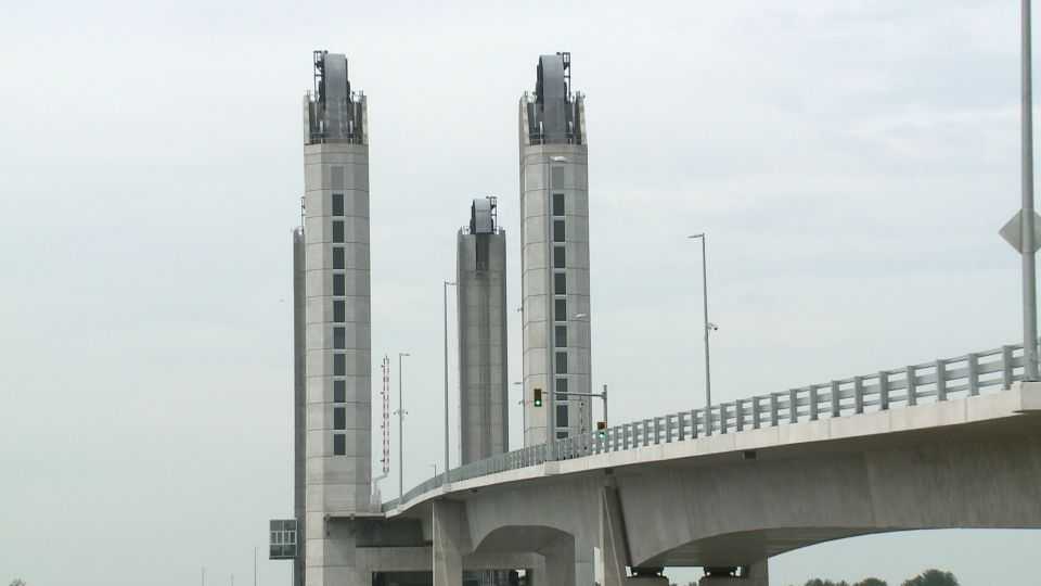 Wednesday, July 4th: The Sarah Long Bridge