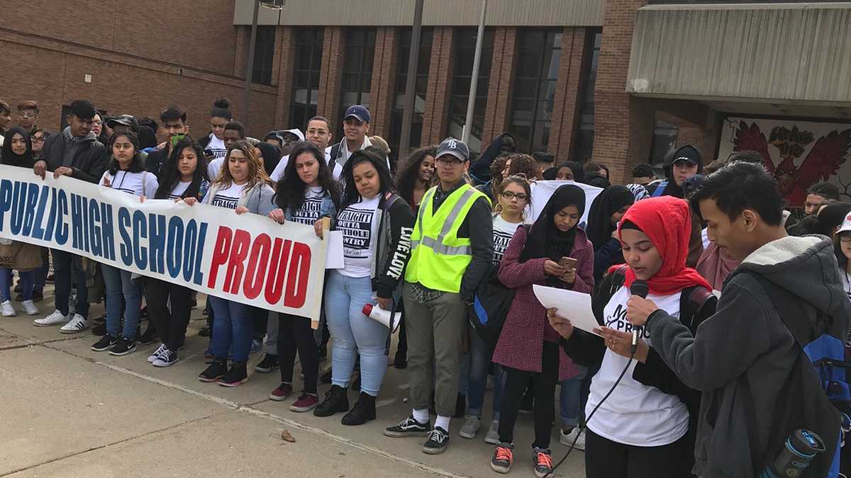 MPS students walk out in protest of DACA deadline