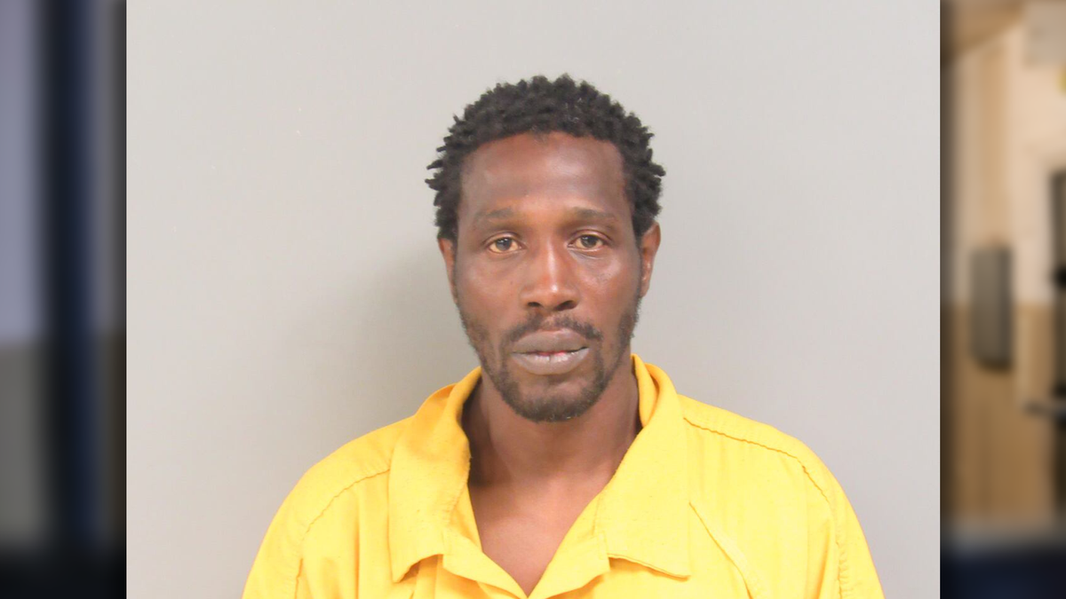Man arrested at Waffle House after killing two people in front of children