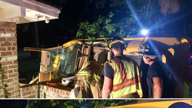 Firefighters: Savannah crash leaves two people trapped between house, tree