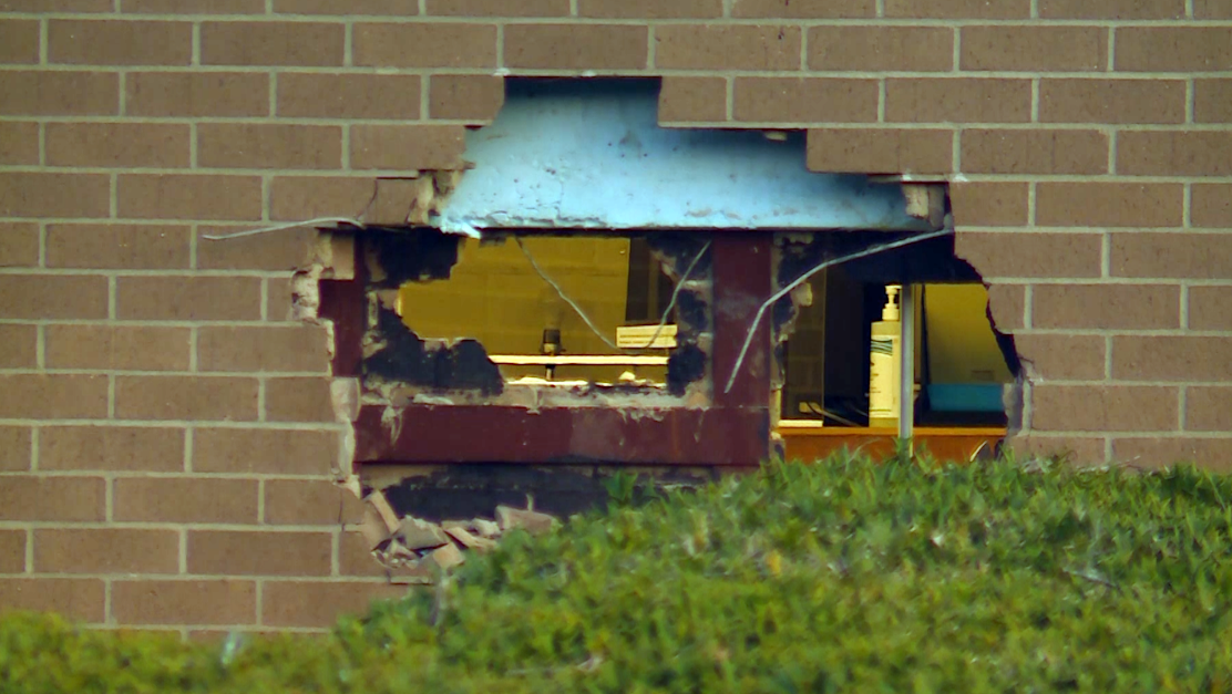 South Carolina: Thieves steal ATM from DMV, leaving large hole