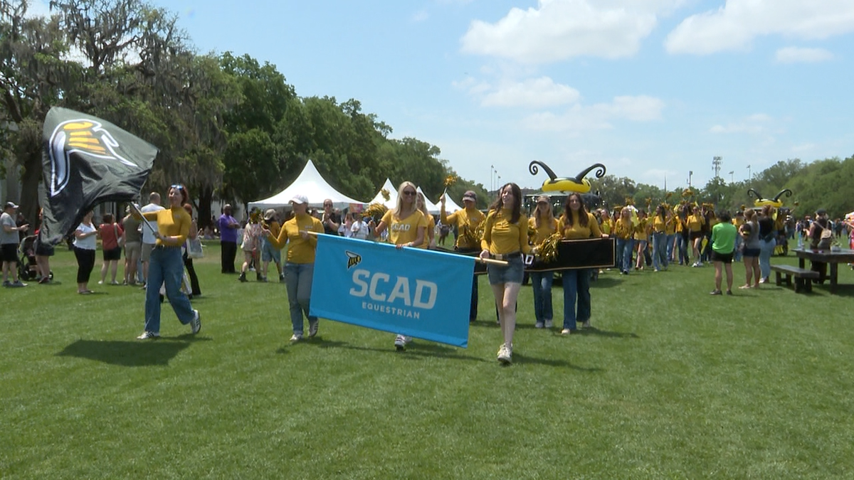 SCAD Championship Teams Honored at Forsyth Park During Sidewalk Arts Fest