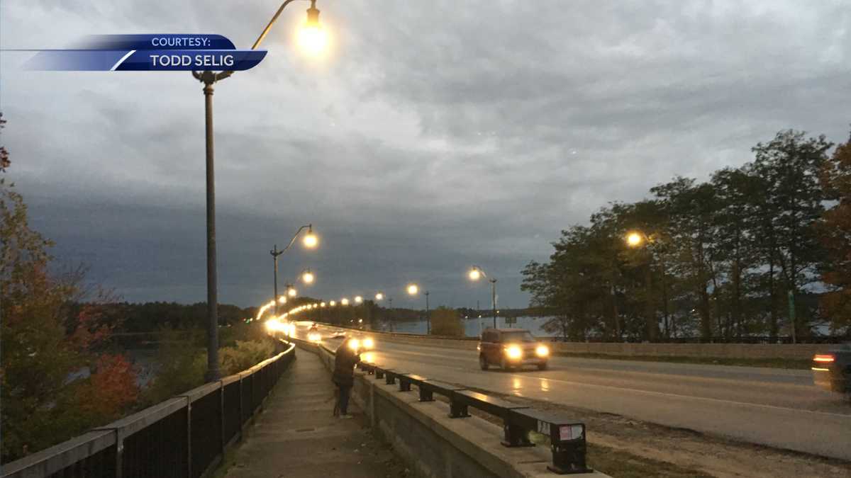 Lights on Scammell Bridge turned back on