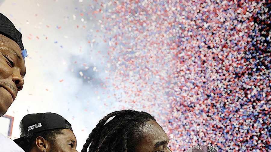 Former Bama running back Bo Scarbrough to return to the Birmingham ...