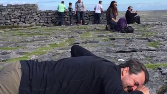 ‘I’m afraid’: Dad crawls to edge of cliff to see view despite fear of ...