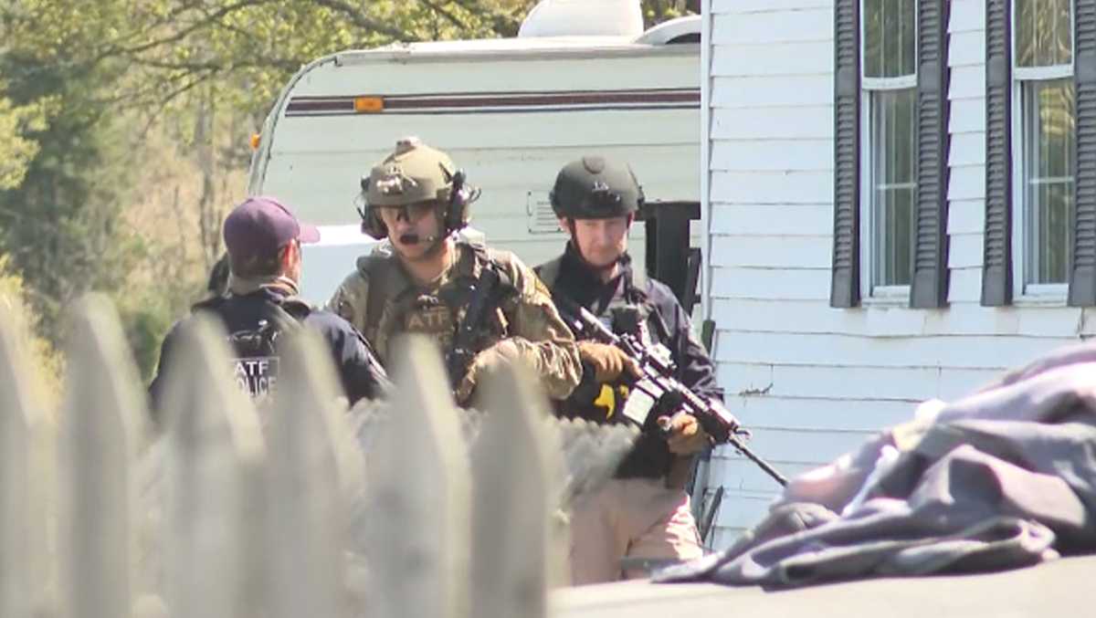 2 arrested after drug raid in central Vermont