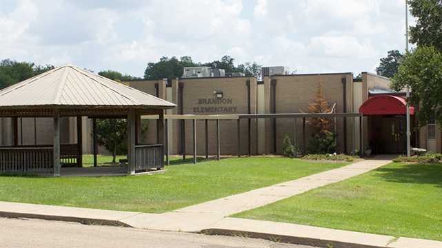 Brandon Elementary School recognized as National Blue Ribbon School