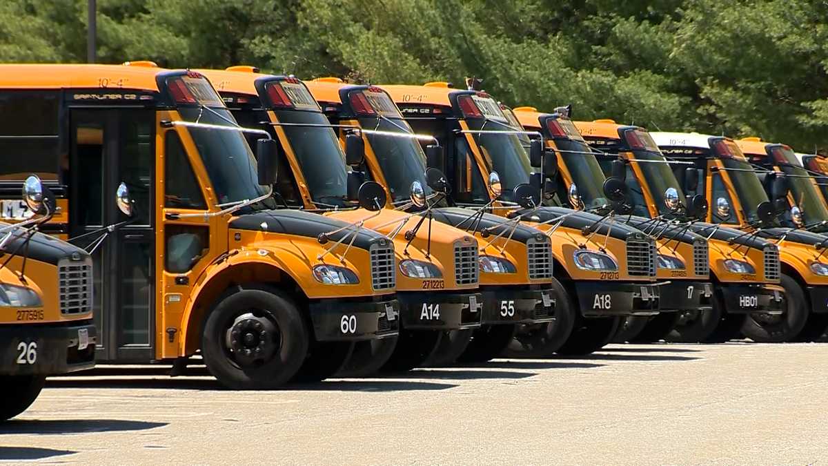 Framingham school bus drivers avoid strike; strike still possible in 2 ...