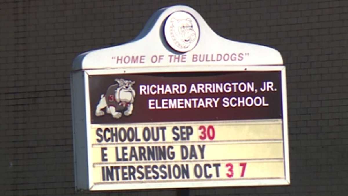 Parent in Birmingham school carpool line accidentally shot himself
