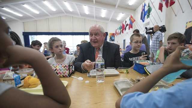 Rollback proposed for Michelle Obama school lunch guidelines