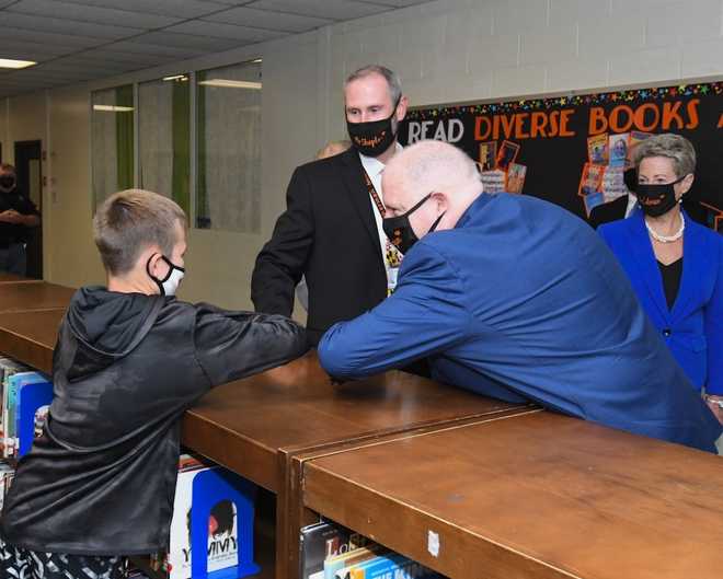 Officials visit schools on Eastern Shore where some students return to ...