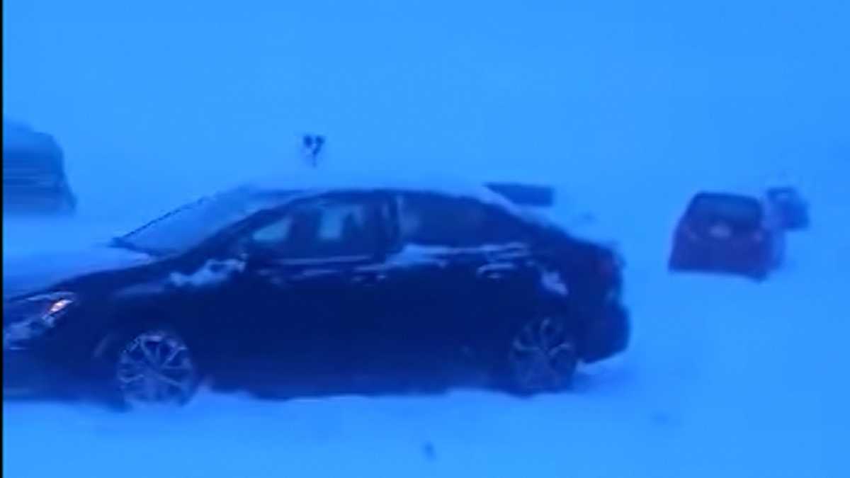 Nebraska snowstorm: Drivers stranded after winter storm