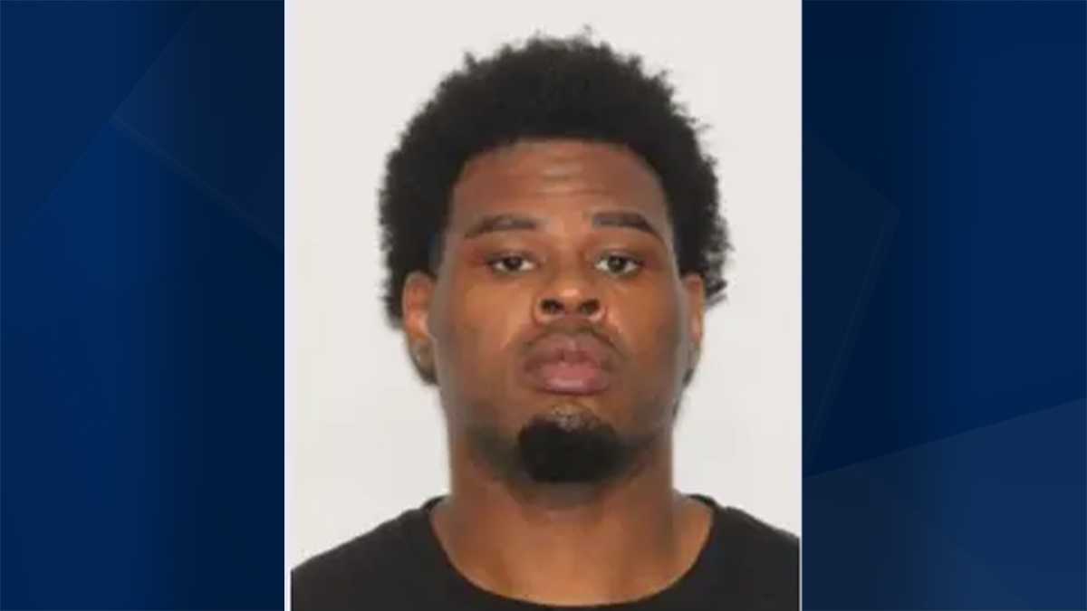 Man arrested after armed robbery at Englewood Dollar General