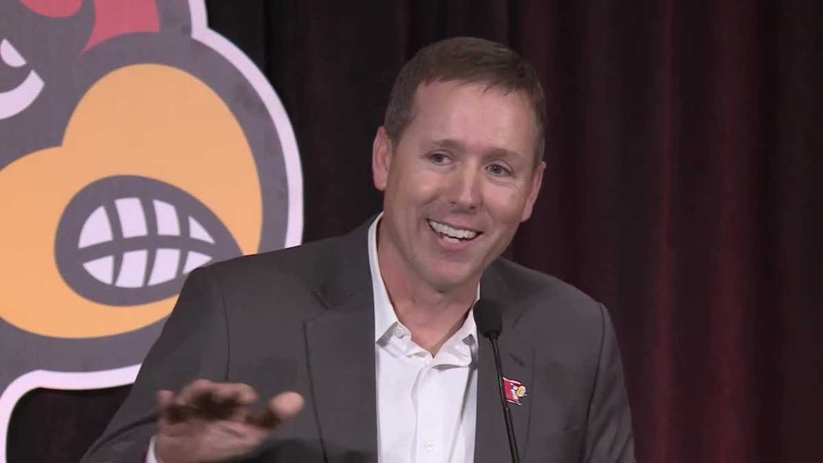 Louisville names Scott Satterfield new head football coach