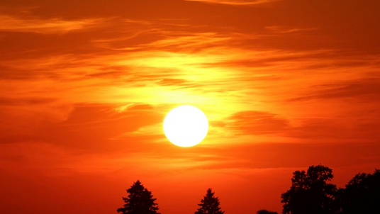 It's the latest sunset of the year for the next 2 weeks