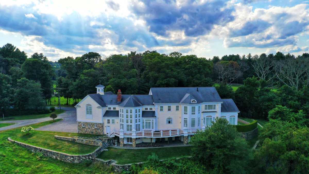 Magnificent custom home on market in Hamilton for $2.59M