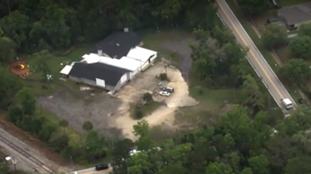 Facilities manager killed in Florida mosque attack hailed as hero