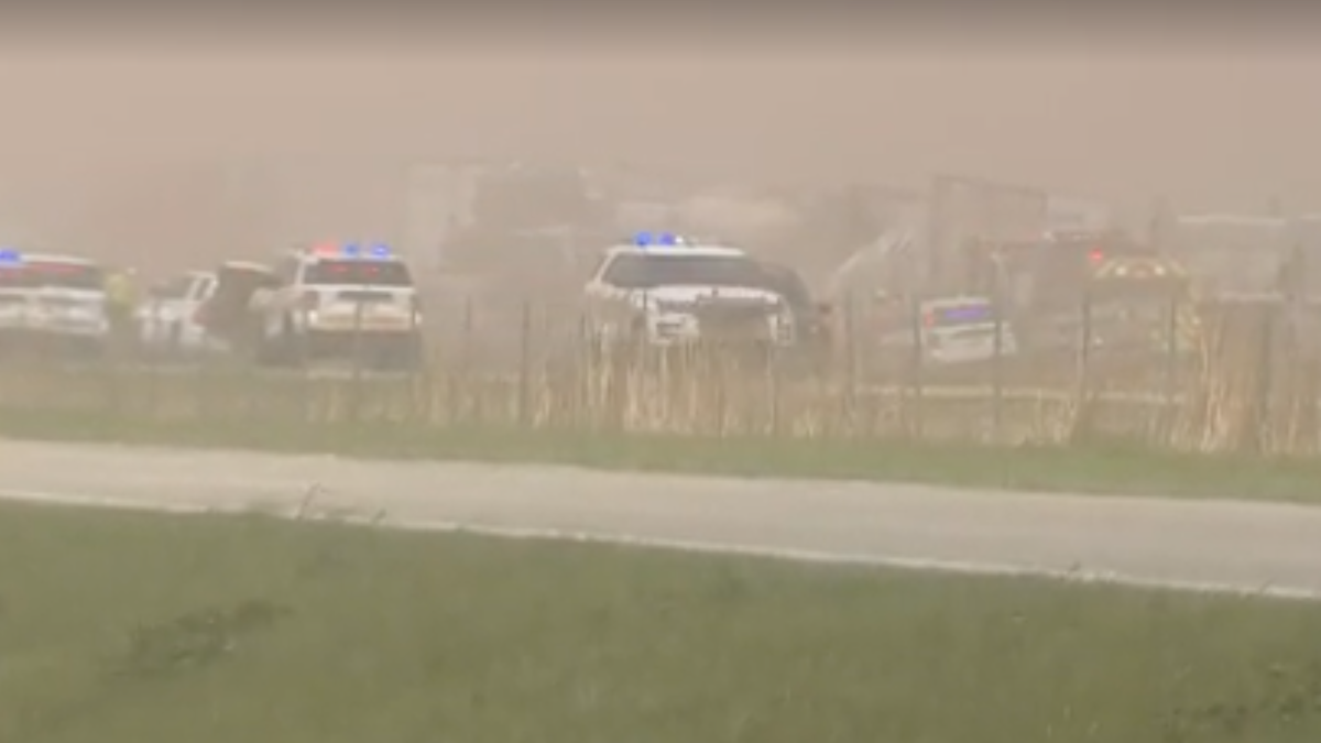 Illinois highway reopens after dust storm crashes kill 6, injure dozens