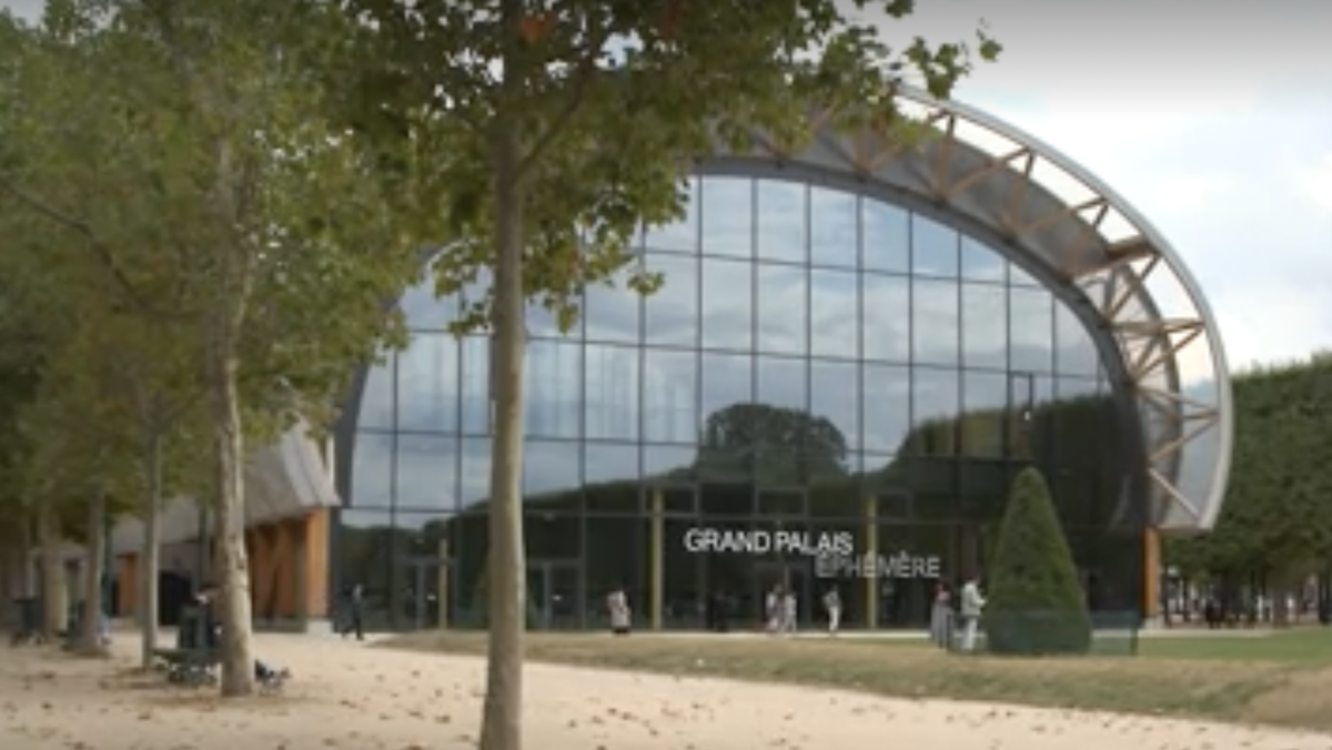 Paris prepares for Olympics with blend of history and innovation