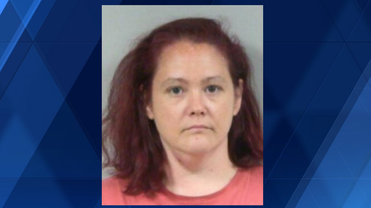 North Carolina: Woman arrested after trespassing and impersonating a ...