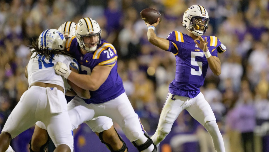 LSU Jayden Daniels Heisman Trophy