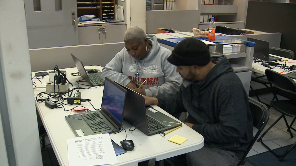 Usps Holds Hiring Event Through The Holidays