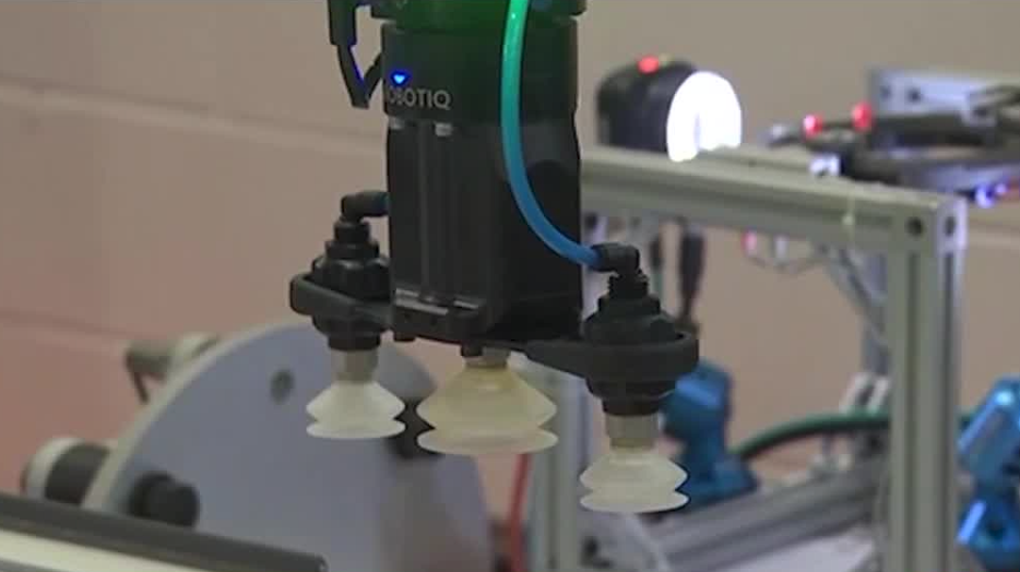 Valencia's new lab aims to give students real-world experience