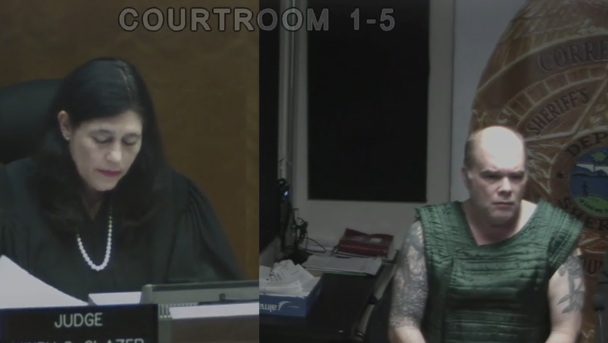 Florida man kills girlfriend, drives to station with body in car: cops