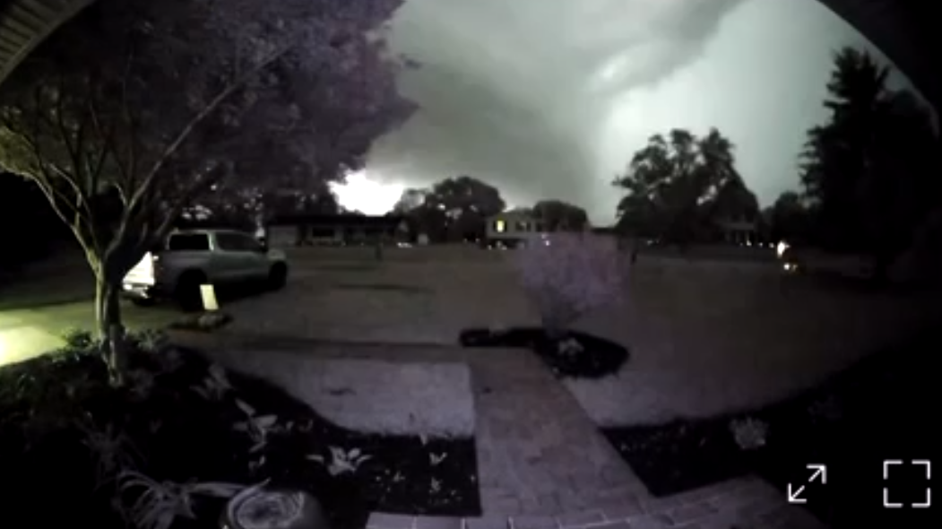 Doorbell camera shows possible tornado move through Butler County