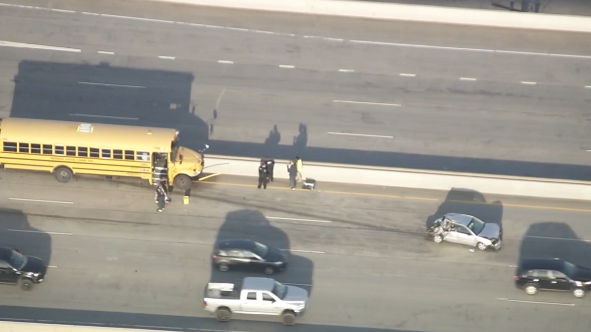 Three injured in two Milwaukee school bus crashes Monday