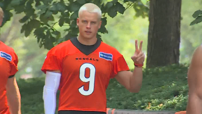 VIDEO: Joe Burrow debuts new look at Bengals training camp