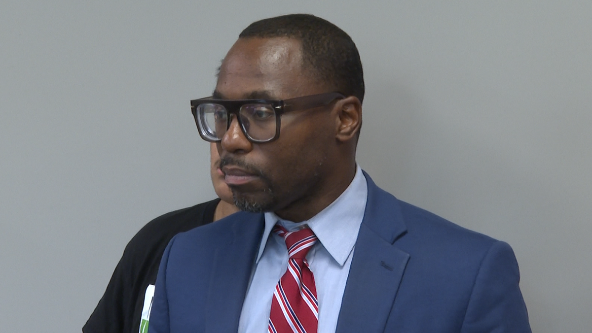 Arrest warrant filed for Alabama mayor in what he calls plot to 'gain ...