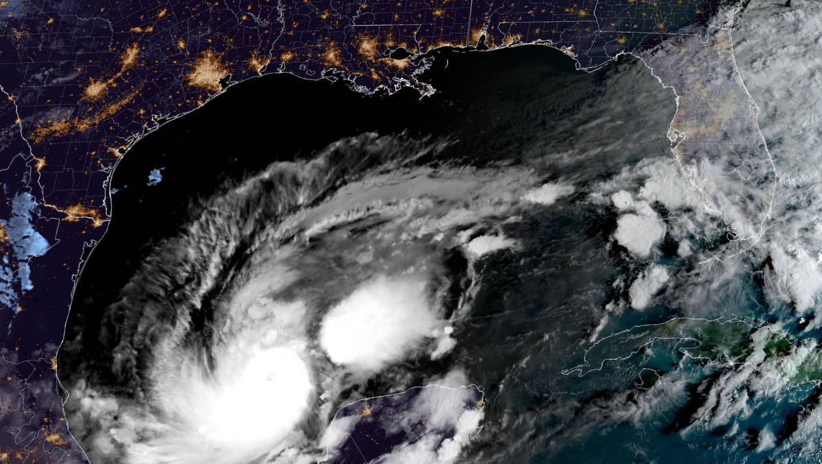 Hurricane kit: Supplies to gather before Milton hits Florida