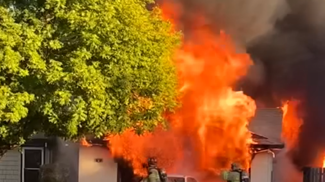 Fire displaces a dozen people in Sacramento County, officials say