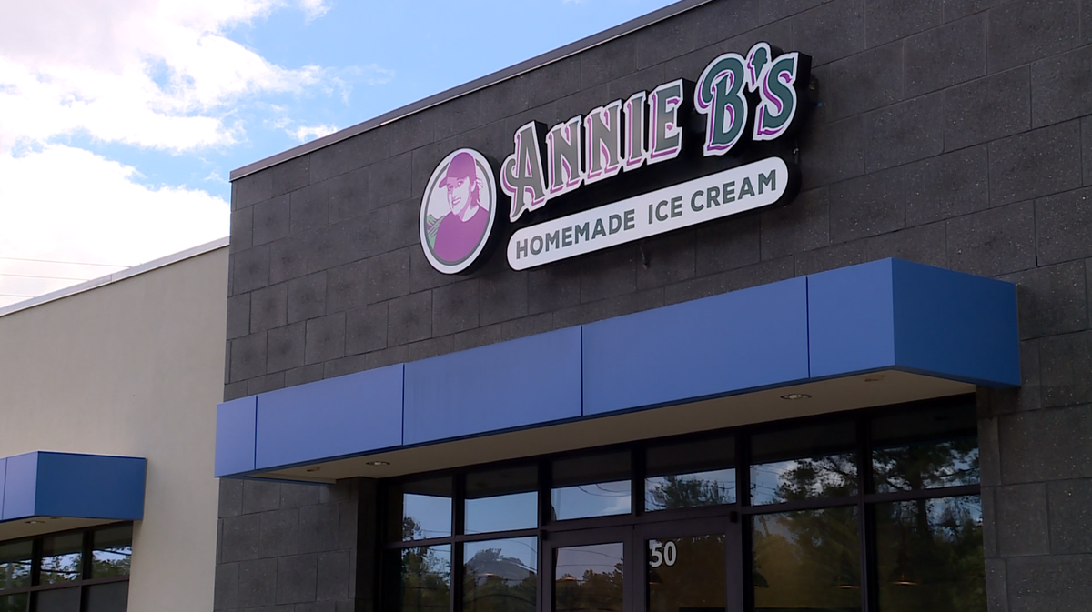 North Carolina: Ice cream shop donates sales to Helene recovery