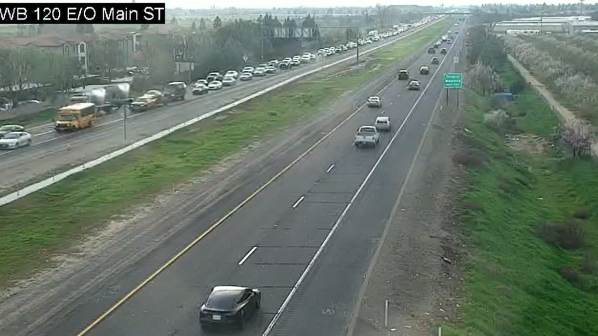 Slowdown on Highway 120 after reports of crash in Manteca