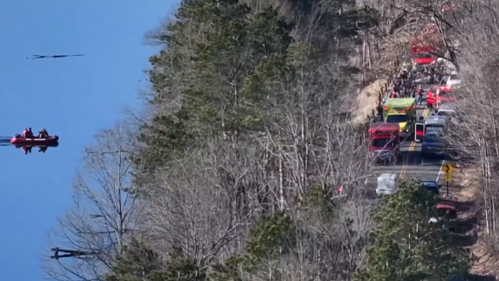 Body of pilot recovered after helicopter crashes into Ohio reservoir