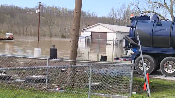 Oil spill into Licking River triggers a state of emergency in Butler ...