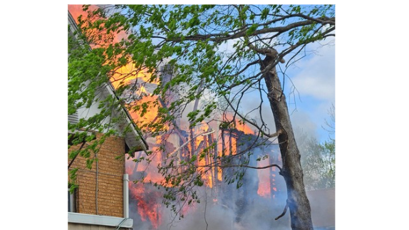Kansas City house fire called 'suspicious,' spread to two homes