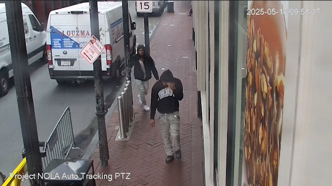 New video shows two escaped inmates walking in French Quarter