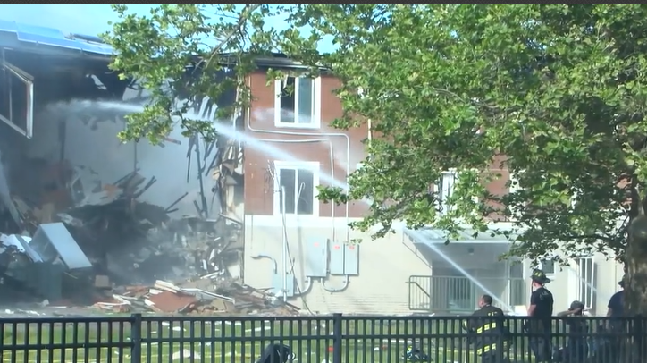 Five hurt, including kids, after apartment explosion in Ohio