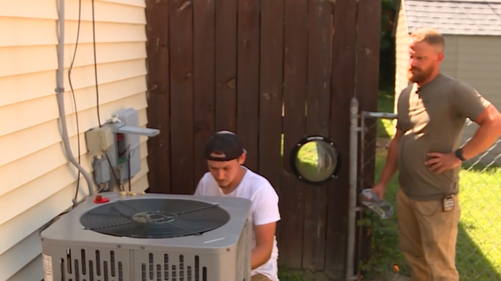 Cincinnati heat wave strains AC units, families and repair crews