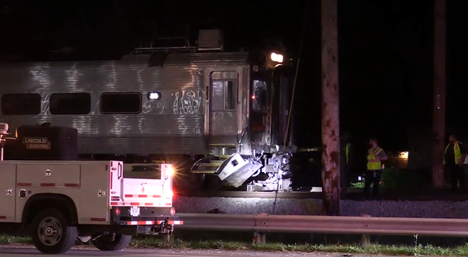 5 dead after crash between train and vehicle in northern Indiana