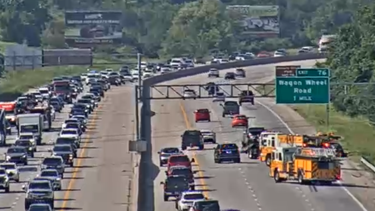 Multi-vehicle wreck slows traffic on I-49