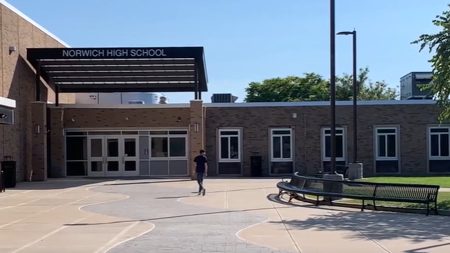 Ohio man arrested in New York, accused of posing as high school student