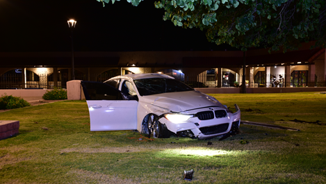 Albuquerque restaurant district manager dies in single-car crash