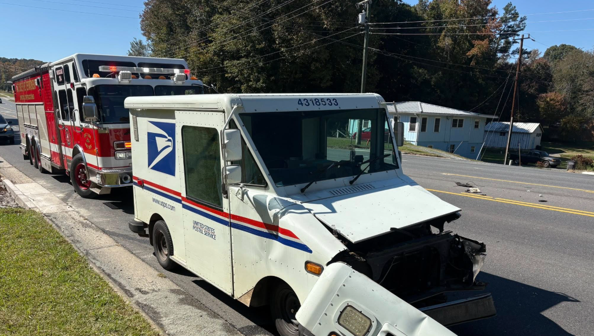 USPS mail truck involved in crash, East Side Fire Department says