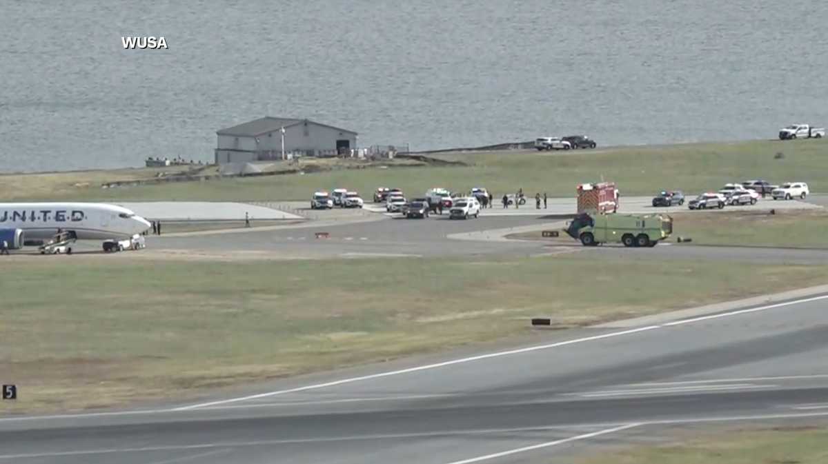 Bomb threat prompts Reagan Airport ground stop