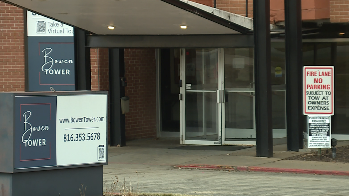 Congressman visits Bowen Tower with residents on rent strike